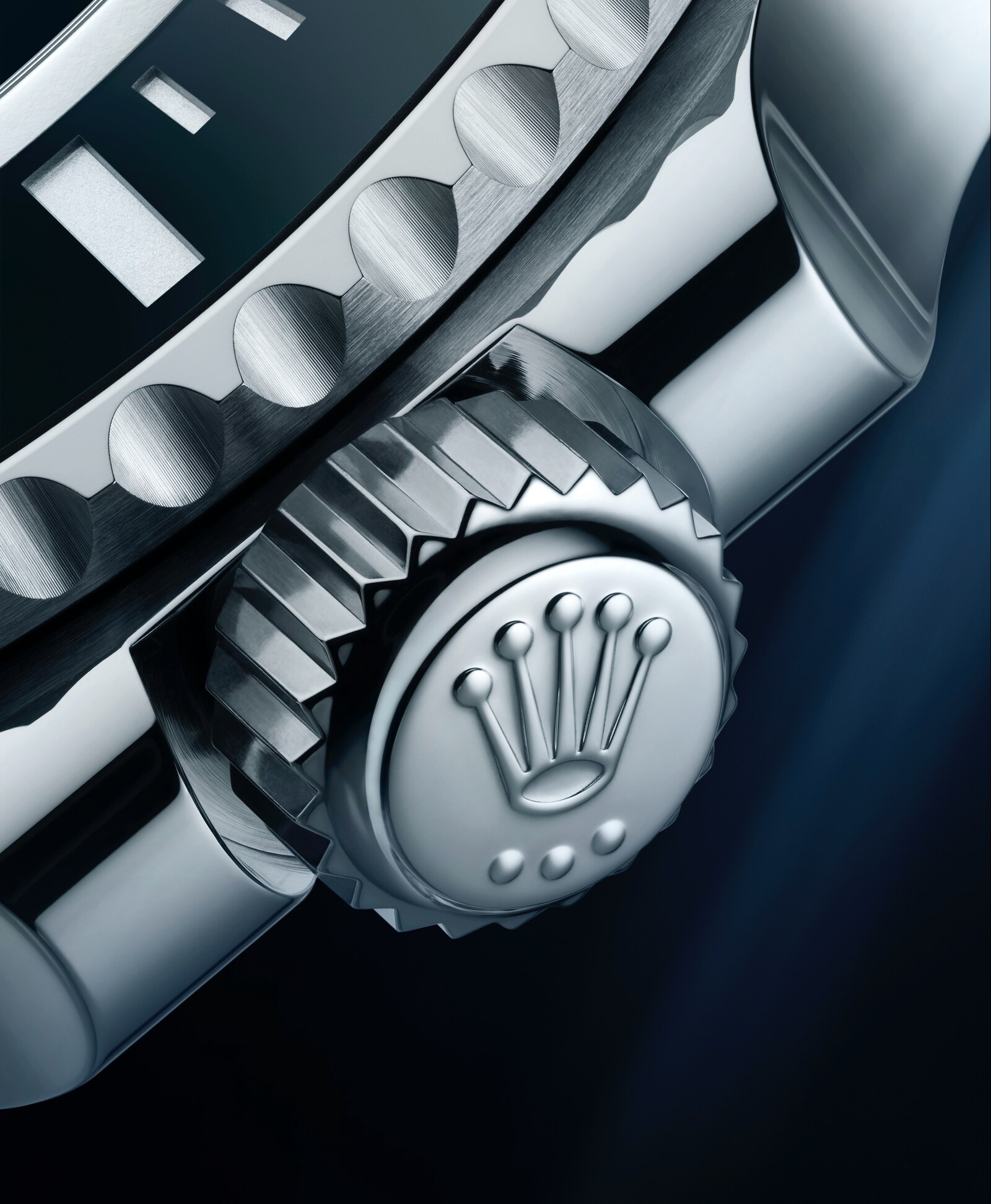 Submariner - Underwater survival tool | Rolex®